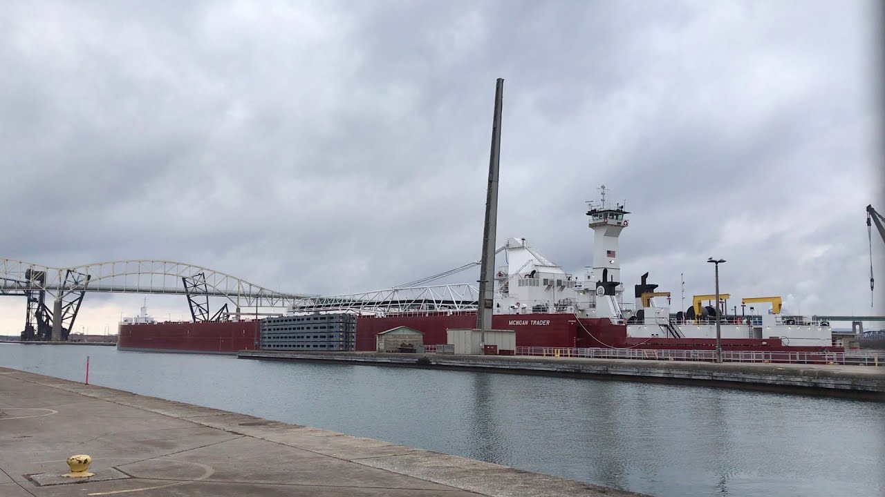Tug and Barge Dirk S VanEnkevort/Michigan Trader and Freighter ...