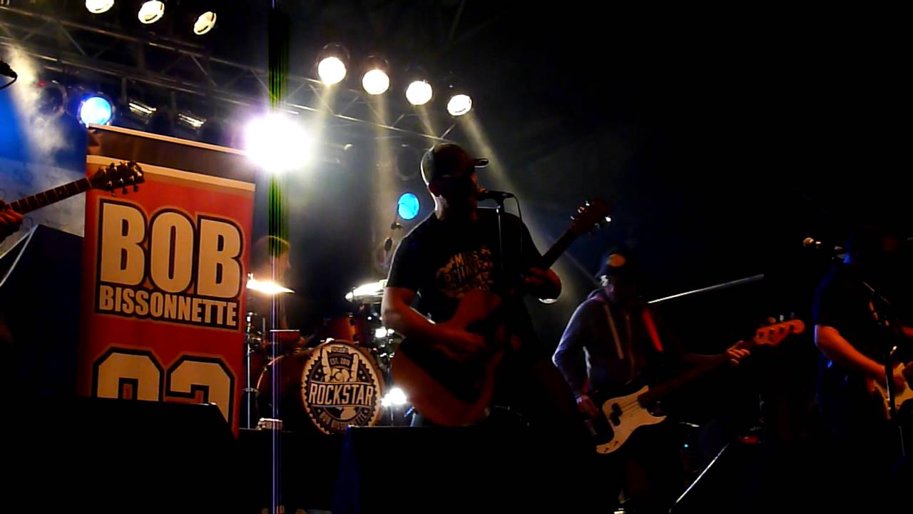 Bob Bissonnette - Mettre du tape su ma palette live @ 50 Heures de St Jean 23 juin 2016 - YouTube