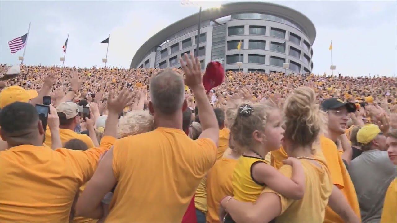 Iowa Wave Song - YouTube