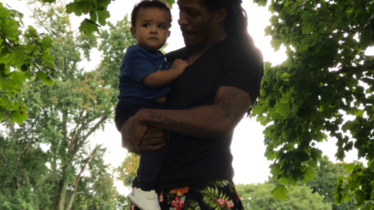 Baby cris THE GROWTH - YouTube