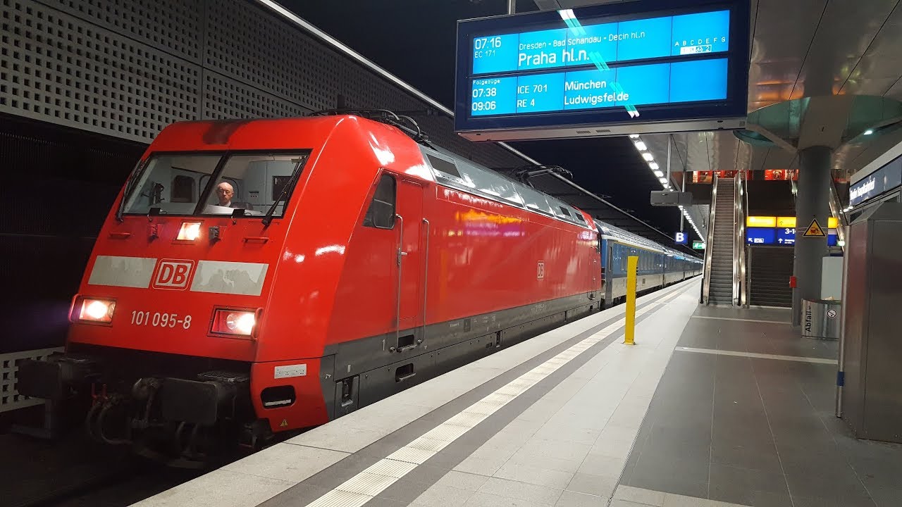 EC in Berlin Hbf(tief): EC171 Praha hl.n. - YouTube