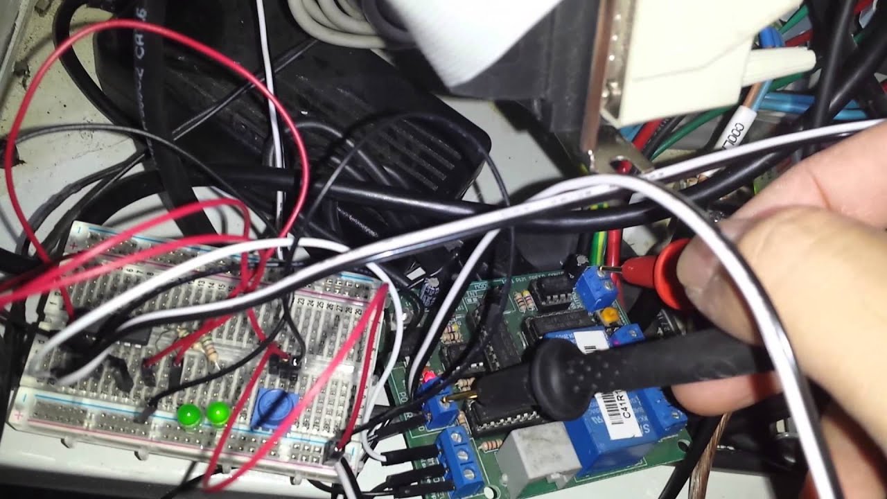 Inverting the pwm signal from the Mikini 1610L - YouTube