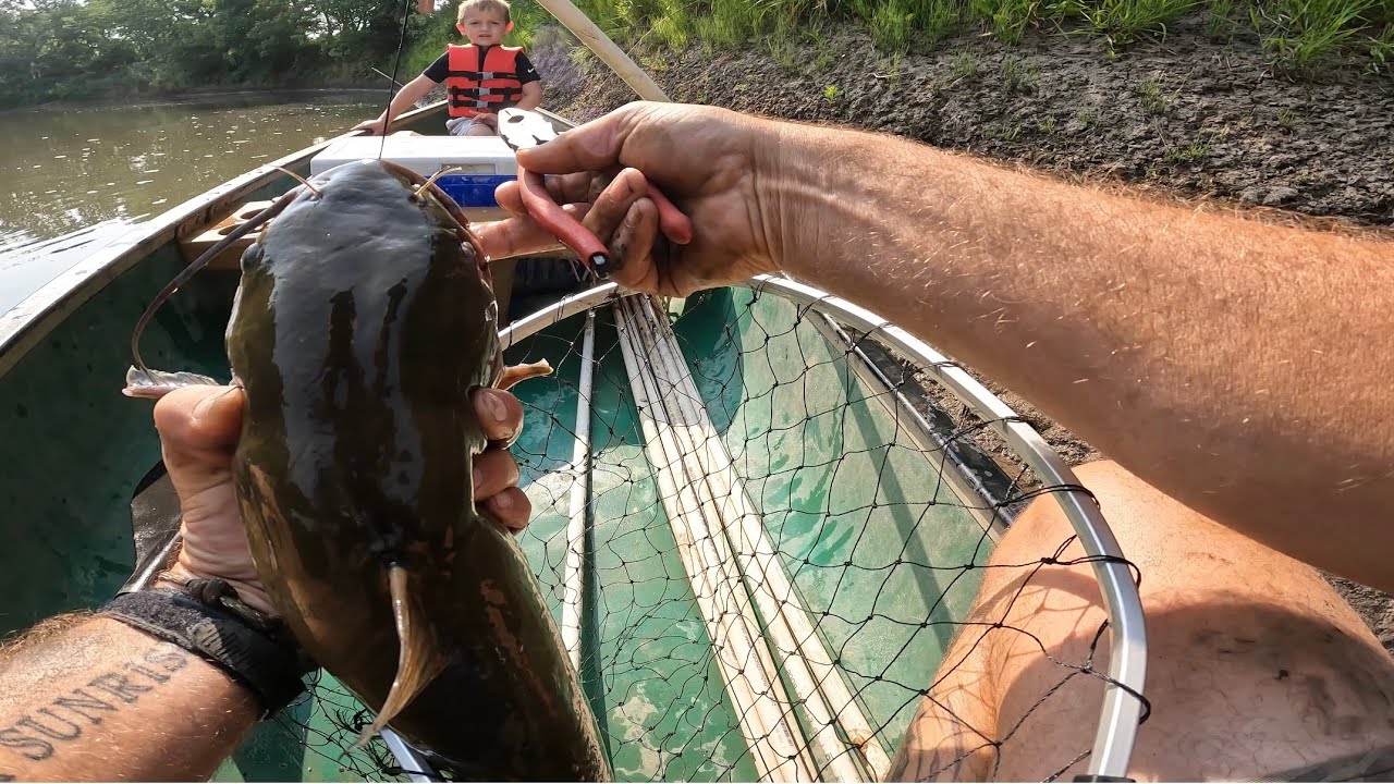 Checking Bank Poles for Catfish in the Canoe - YouTube