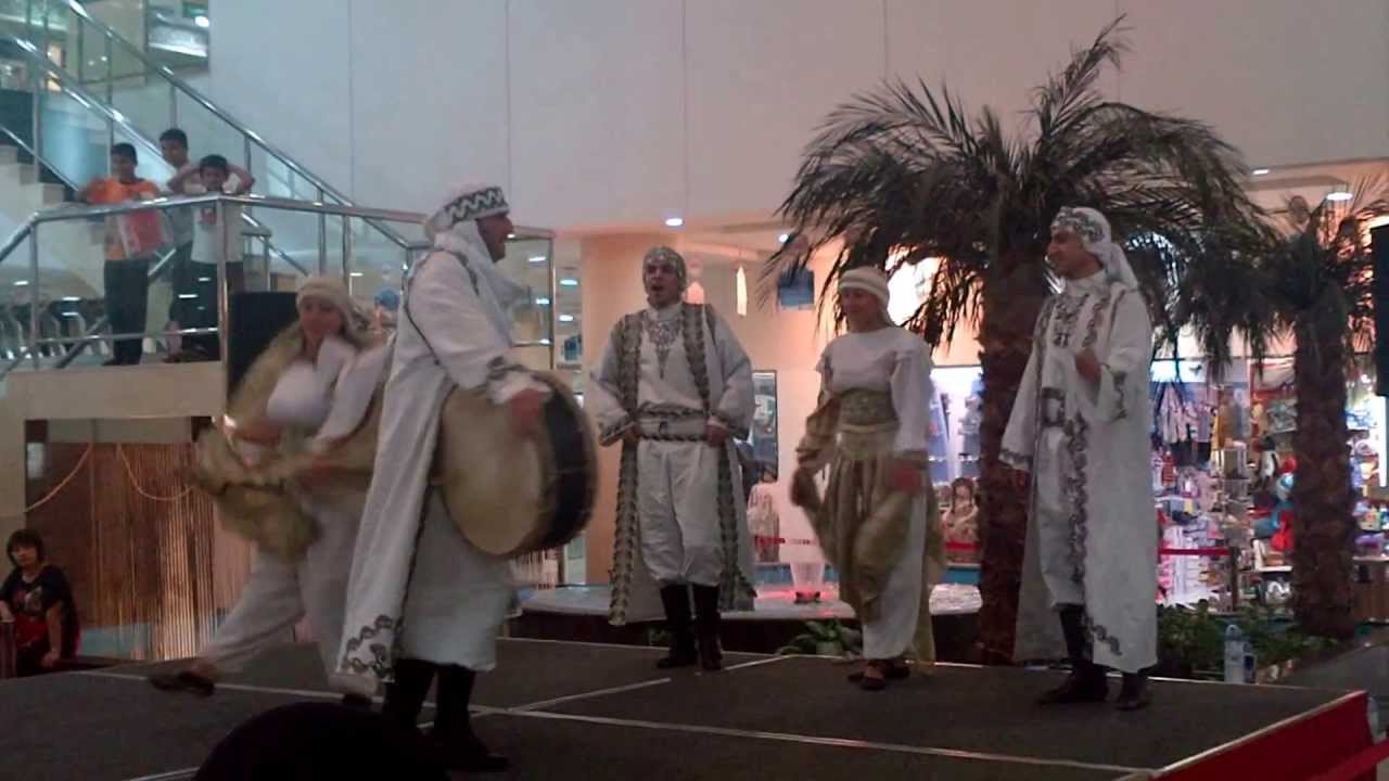 Arabic Dance In Dubai - YouTube