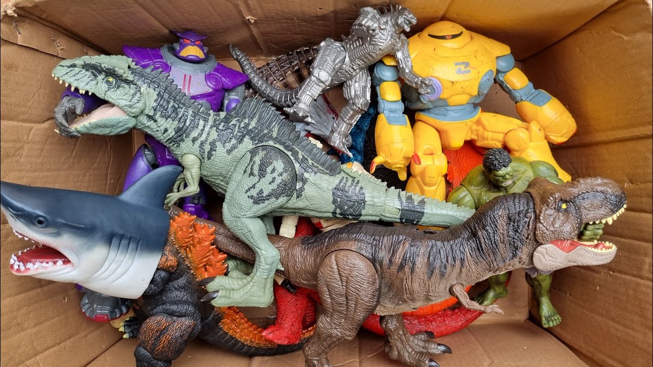 Hunting found Trex, Giganotosaurus, Shark, zurg, Mechagodzilla ...