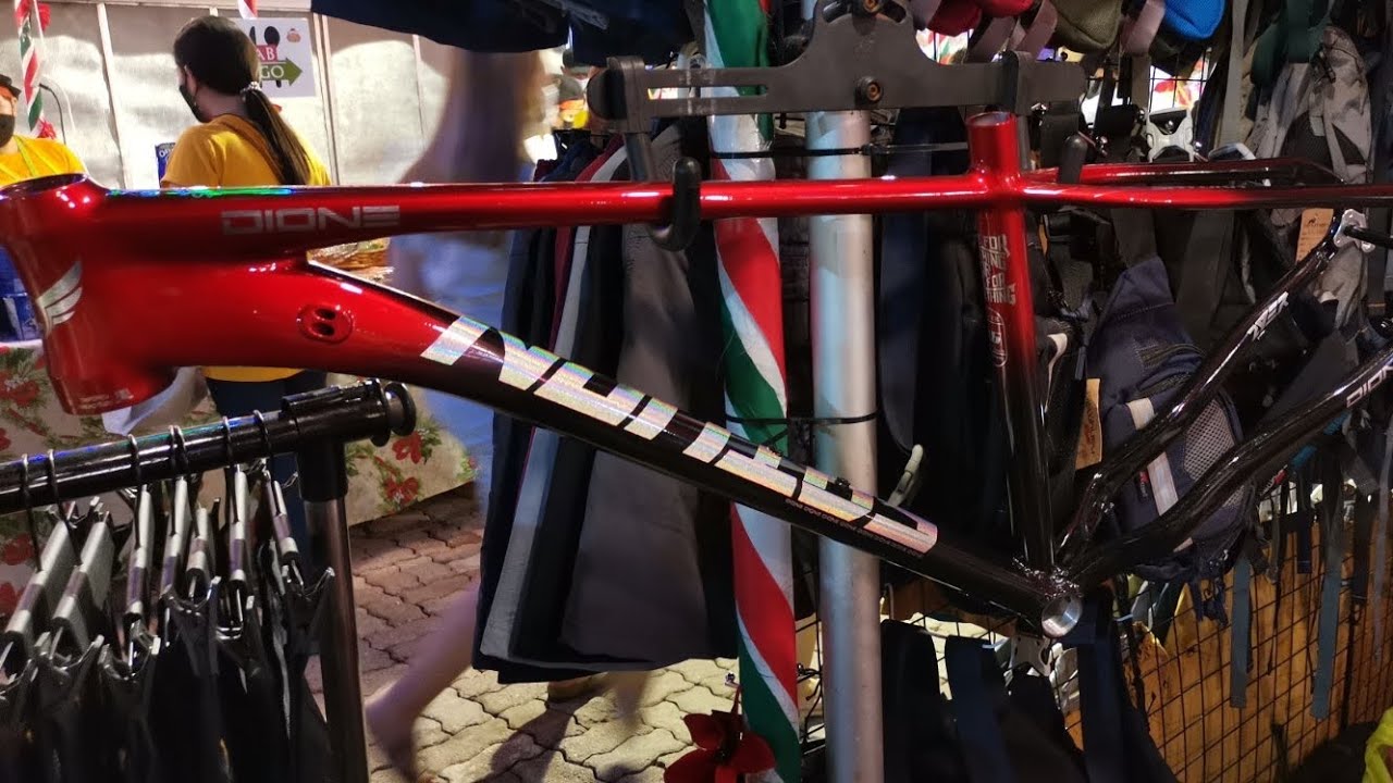 Ang Bagong Saturn Dione Frame - YouTube