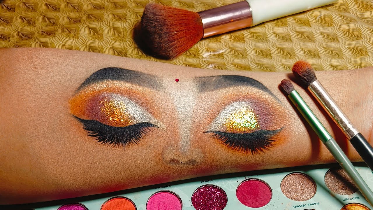 golden glitter eyeshadow || eyeshadow practice on hand || eye makeup ...