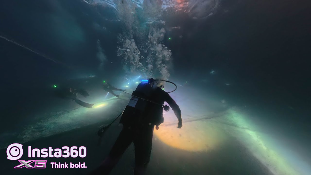 4K Underwater Footage in Total Darkness 🌑 | Insta360 X5 Scuba Diving ...