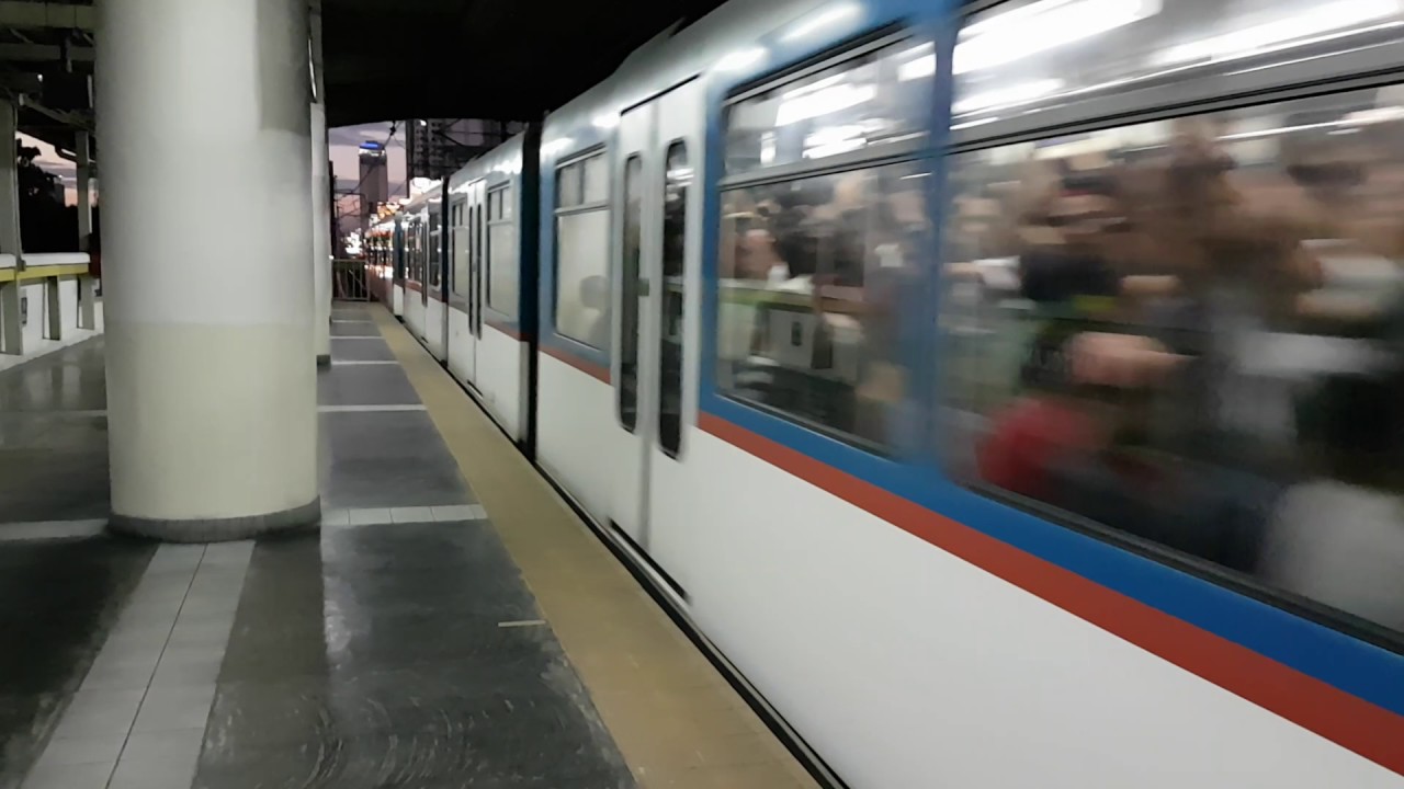 MRT train - Santolan-Anapolis Station - YouTube