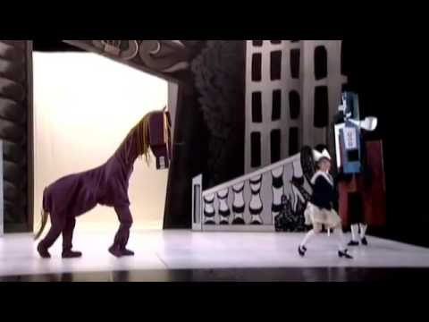 Extrait du ballet "Parade" d'Erik Satie - YouTube