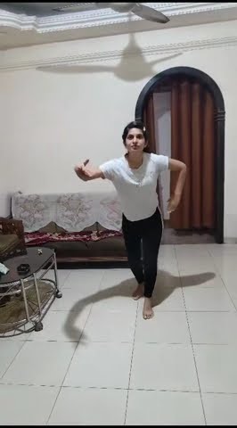 Dance 1 Ruta Badhi ho Badhi - YouTube