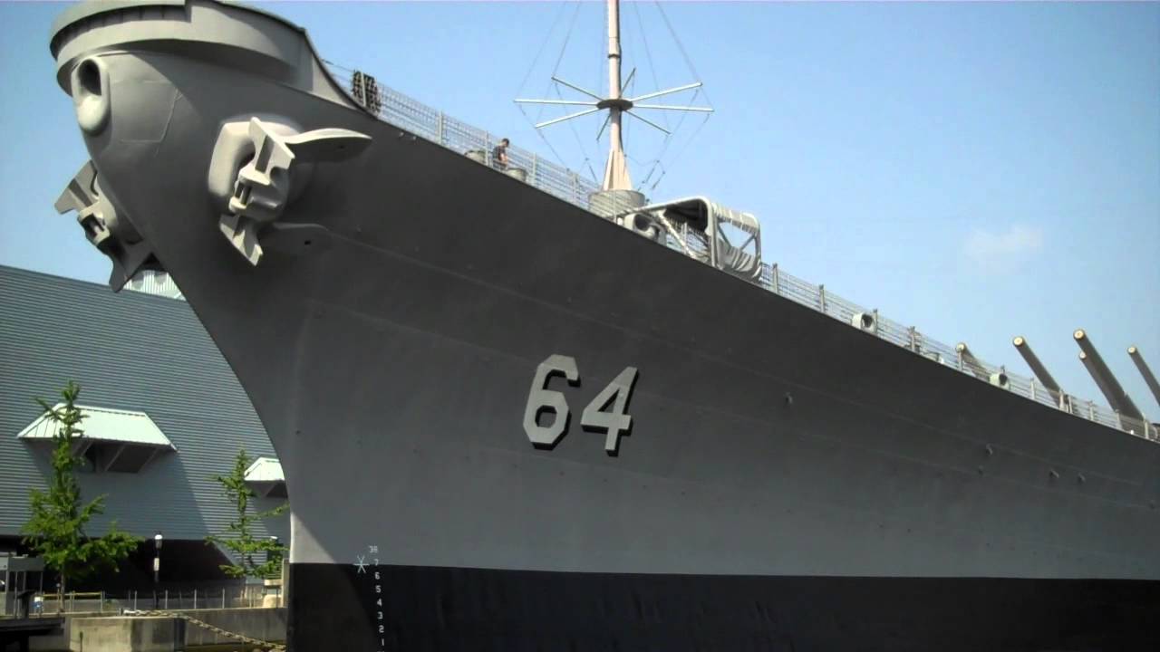 USS Wisconsin Side View - YouTube