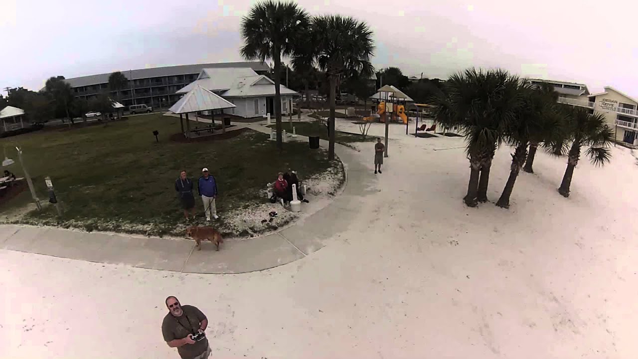 Flying my Phantom at Cedar Key Park - YouTube