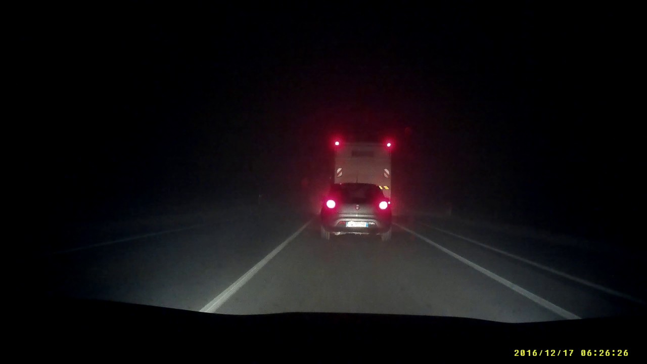 Car crash in heavy fog condition - YouTube