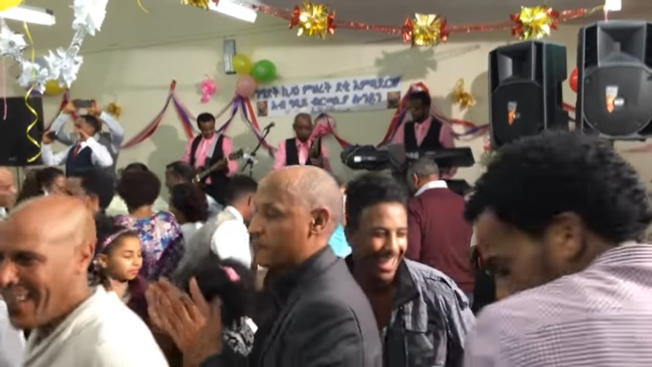 Okbay Mesfun Mahber Emba Derho - YouTube