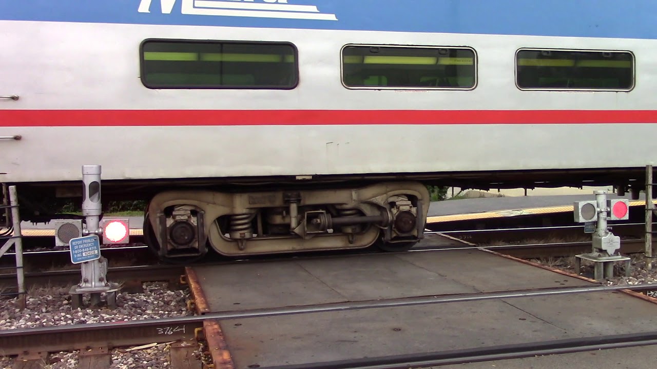 Metra 178 North in Wilmette, IL 9/30/20 - YouTube