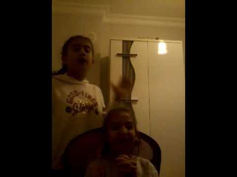 Göz kapalı makyaj challenge