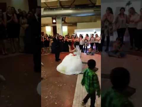 Grup özgüm avrupa  gelin damat oyunu