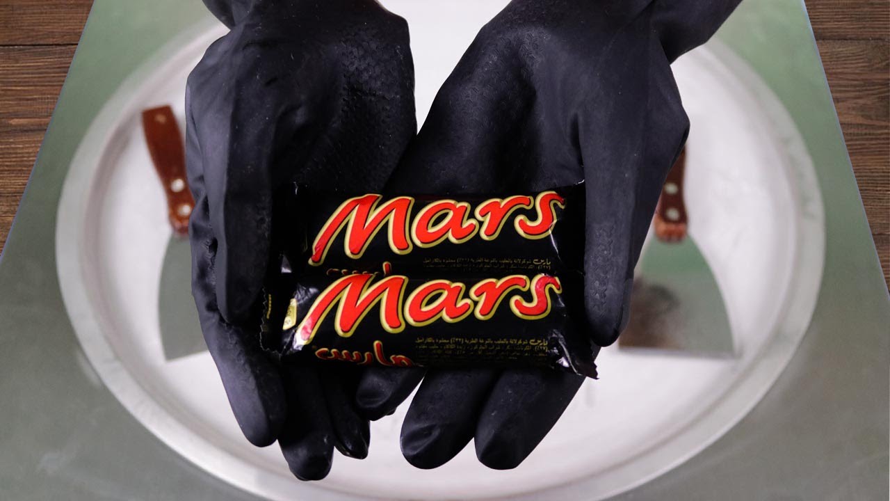 MARS Ice Cream Rolls / ASMR / Make Ice Cream Rolls with Mars Chocolate ...