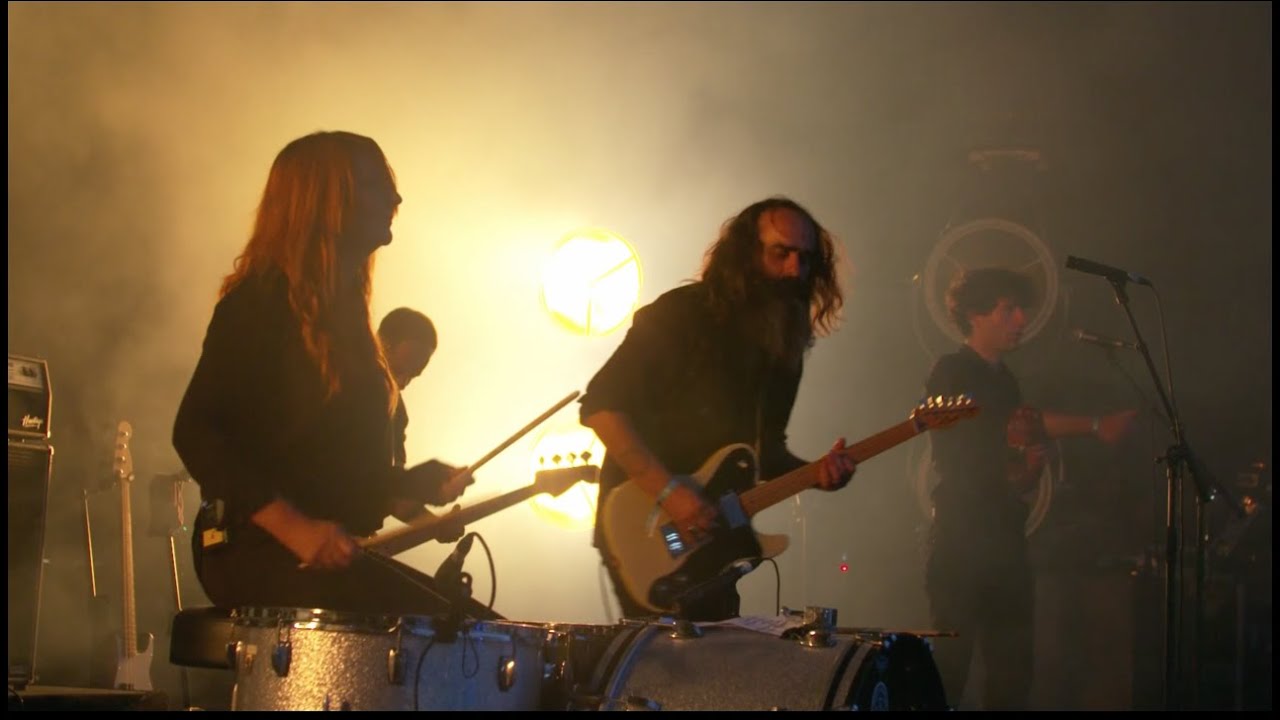The Liminanas - Art Rock (Live) - YouTube