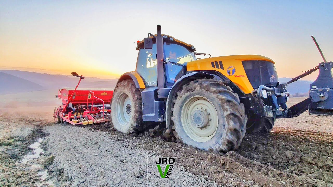 JCB Fastrac 7270 P-Tronic & John Deere 7820 - YouTube