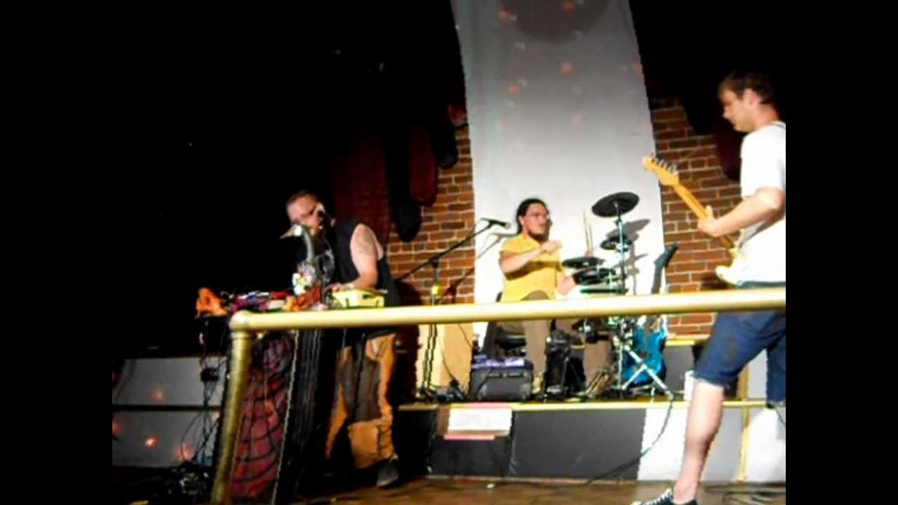 SHGORA garbage church - YouTube