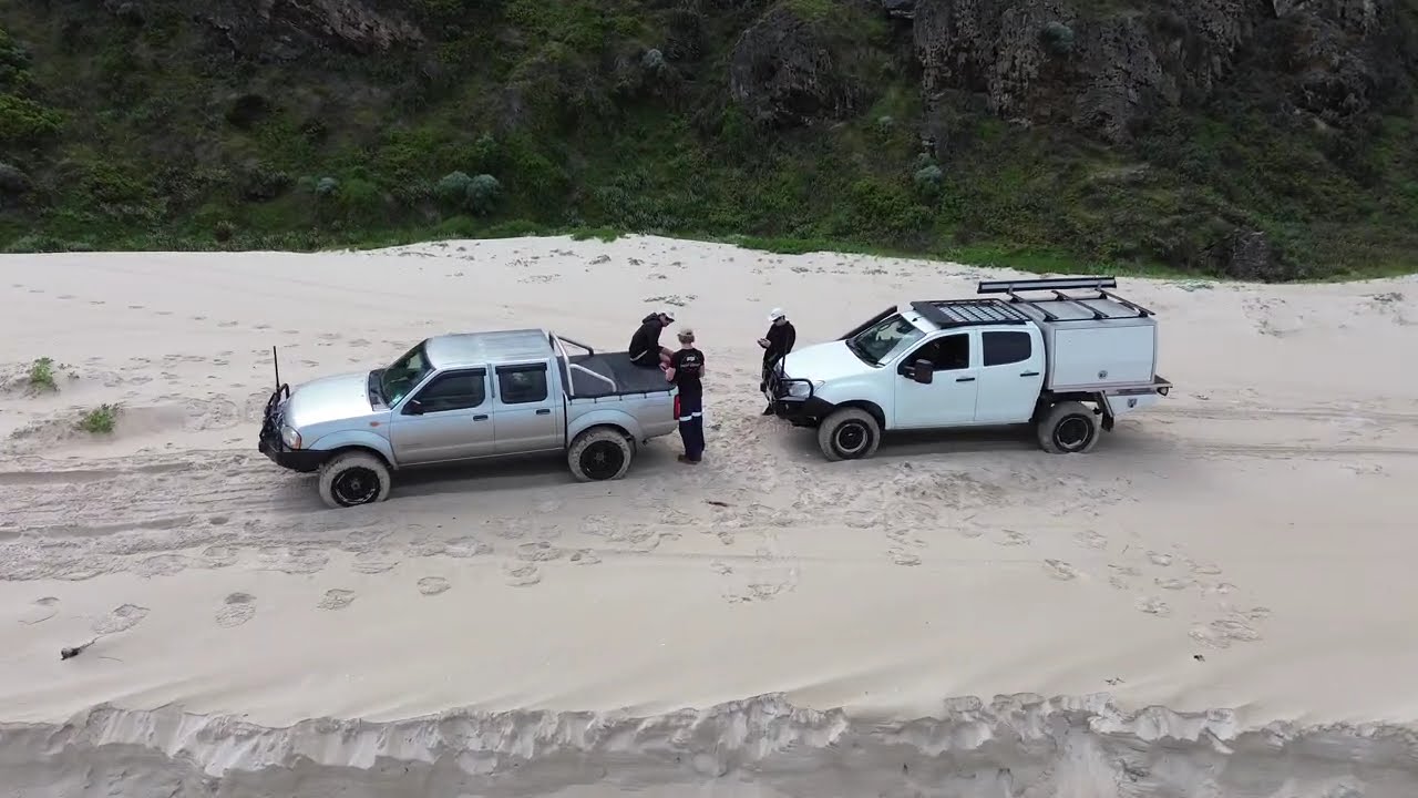 TOUGHEST 4x4 TRACK IN AUSTRALIA | BORNHOLM BEACH TRACK - YouTube