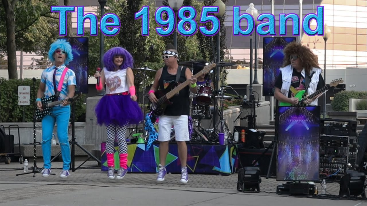 The 1985 Band got the party started in Warsaw central park - YouTube