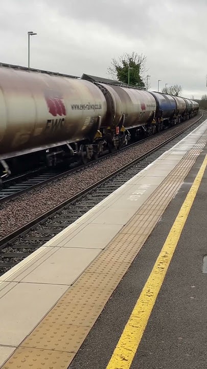 Here is a class 66 working an oil train passing Tamworth with a nice 3 tone - YouTube