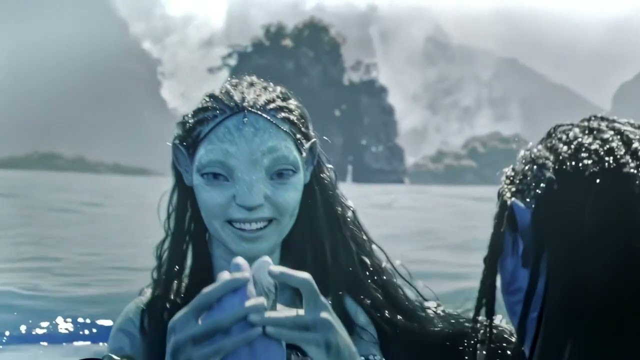 Lo'ak & Tsireya Swimming Scene | Avatar: 2 The Way Of Water - YouTube