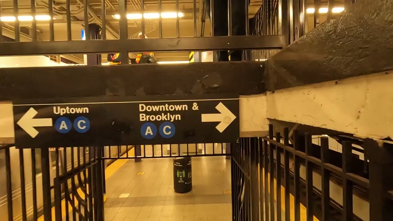 Getting the Train at Chambers St subway station - YouTube