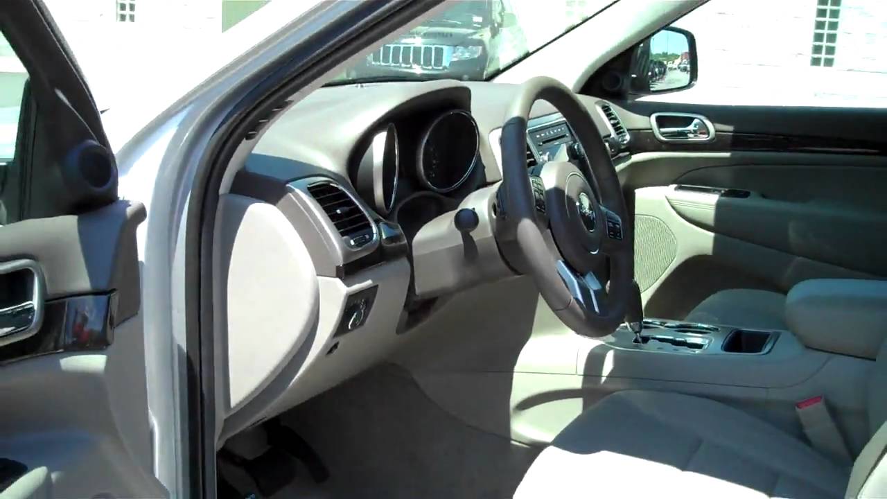 2011 Jeep Grand Cherokee Walkaround Larry Diggs - YouTube