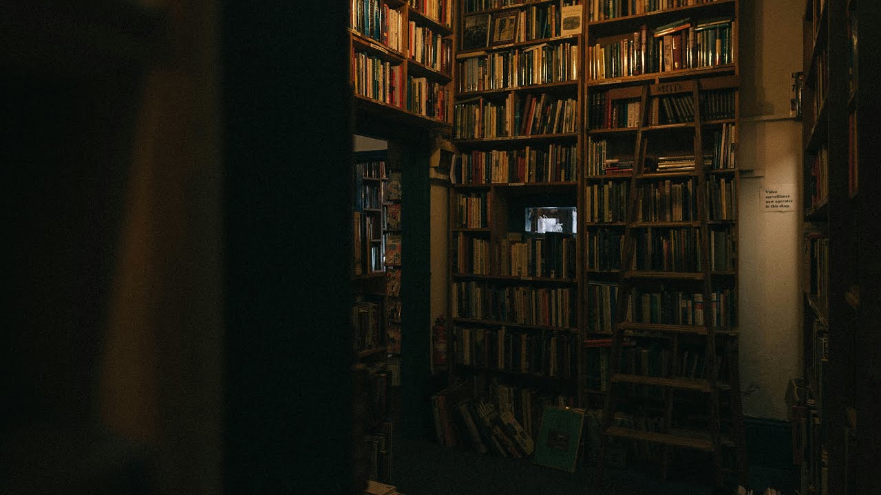 when you drown yourself in books to escape real life | dark academia ...