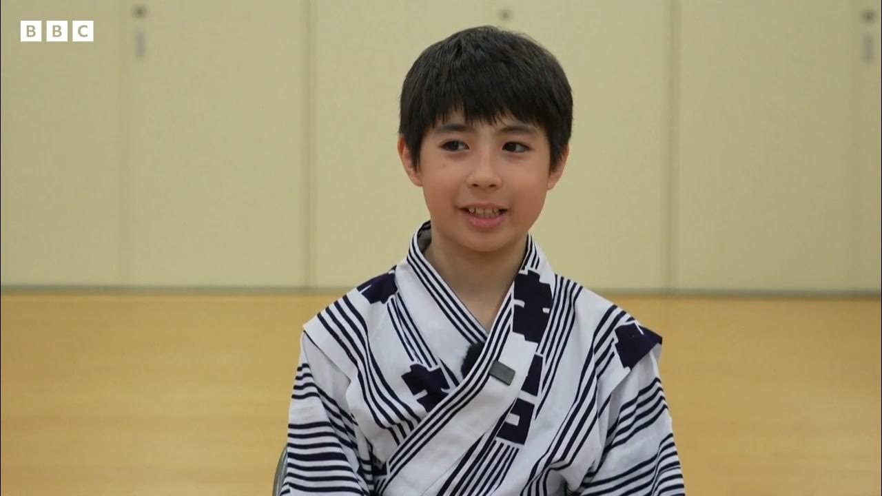 Ten-year-old boy becomes a kabuki star - YouTube