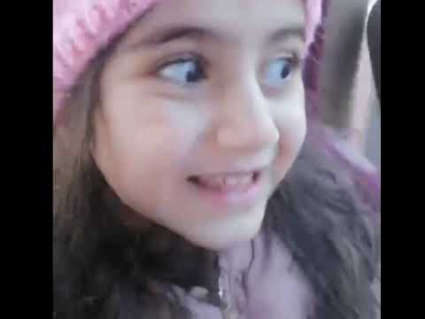 Naz parkta oynuyor (Kadıköy Özgürlük parkı) oyun parkuru, salıncak, kaydırak, tren...