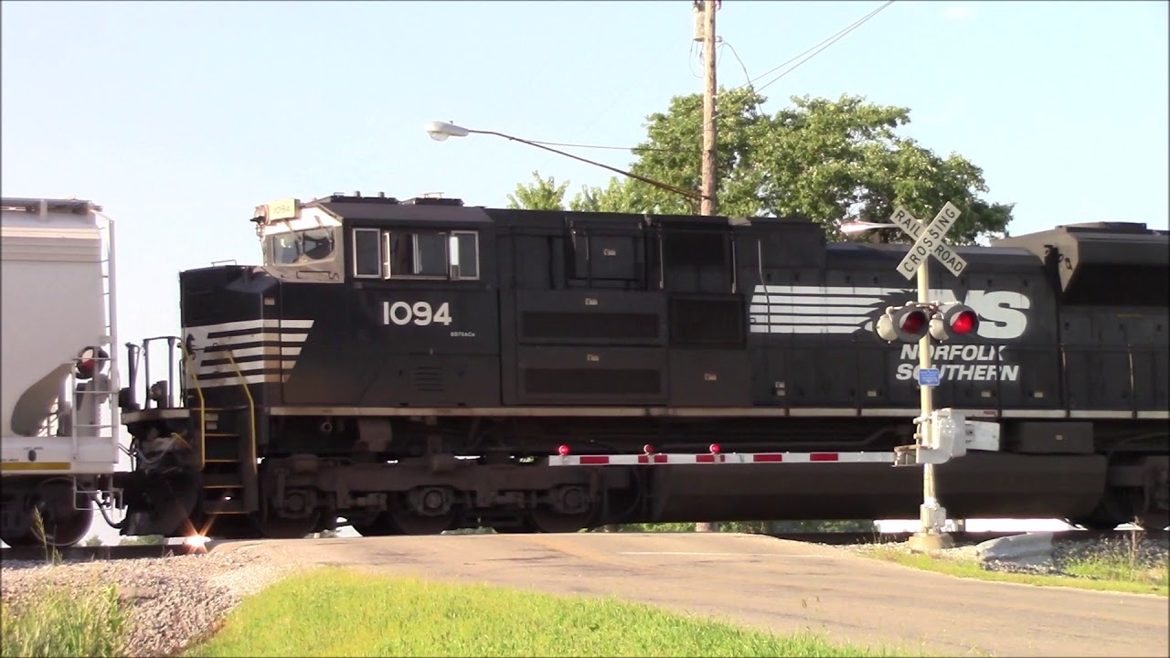 NS 8171 East Bellevue, OH 9/4/18 - YouTube
