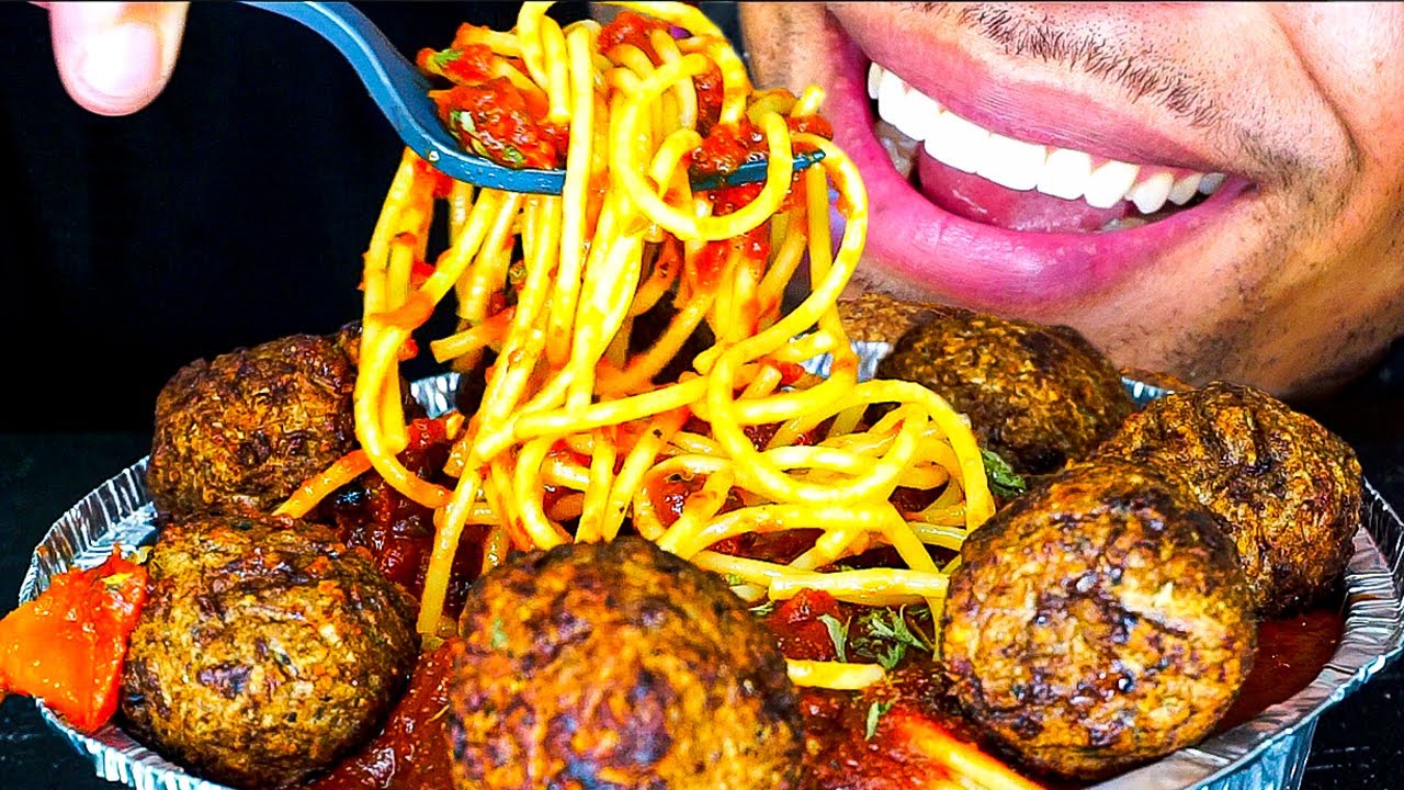 asmr spaghetti and meatballs sauce mukbang mafia recipe eating bread ...