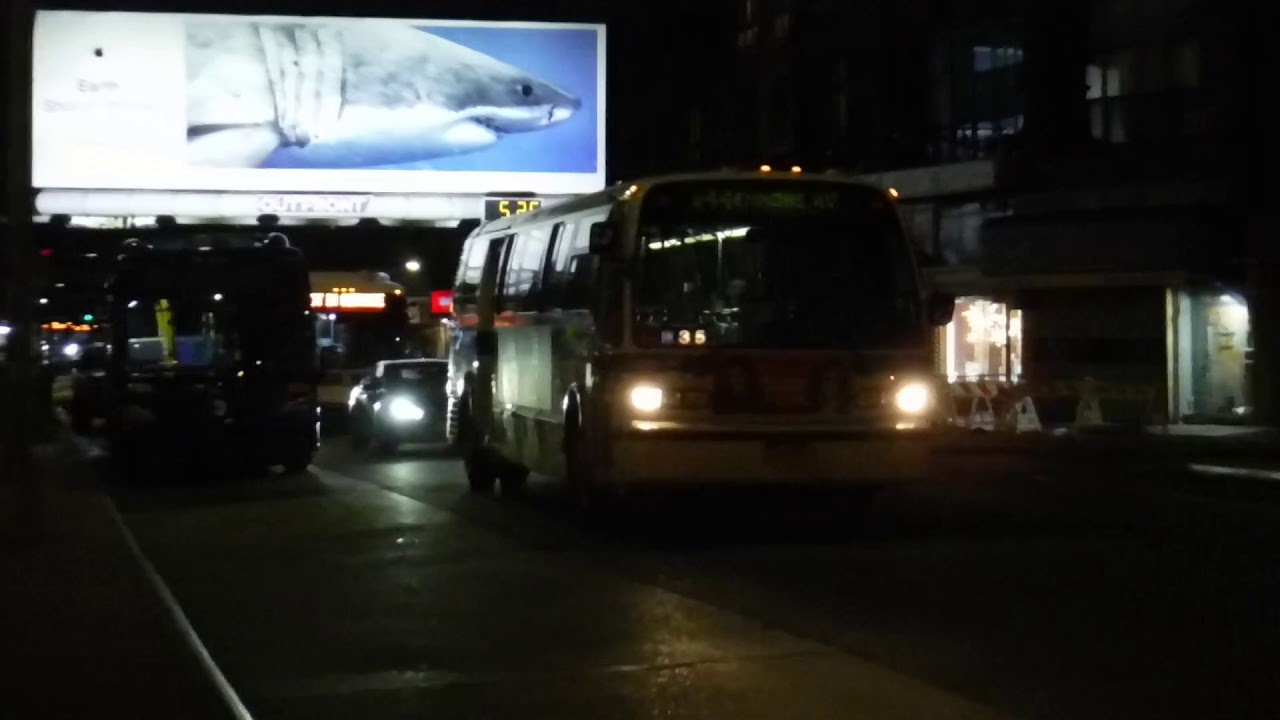 NYCT Regional Bus: Nova Bus RTS 4993 B44 Bus@Williamsburg Bridge Plaza ...