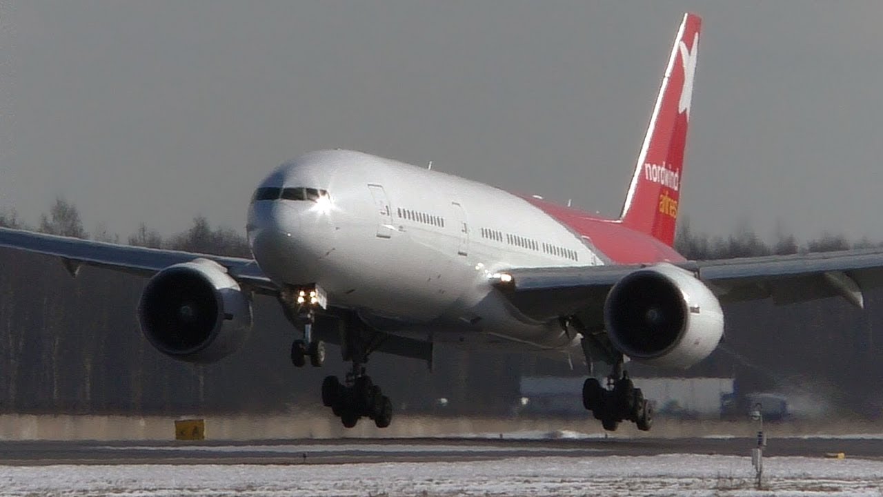 Nordwind Airlines Boeing 777-200ER winter landing at LED Saint ...