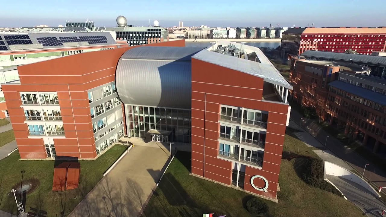 BME Q épület - YouTube