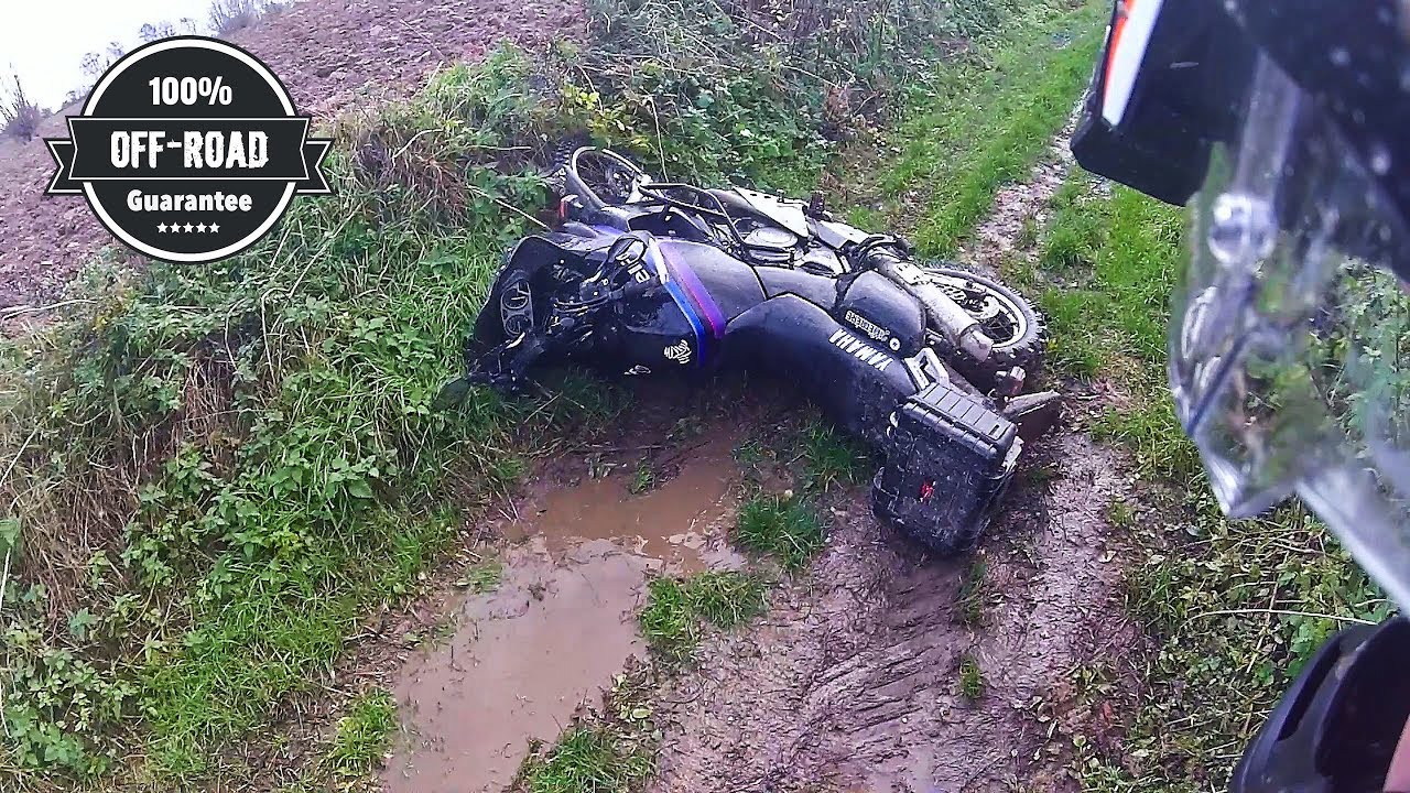100% Off-Road Il fallait bien que ça arrive... ça glisse de ouf ! 🤤 ...