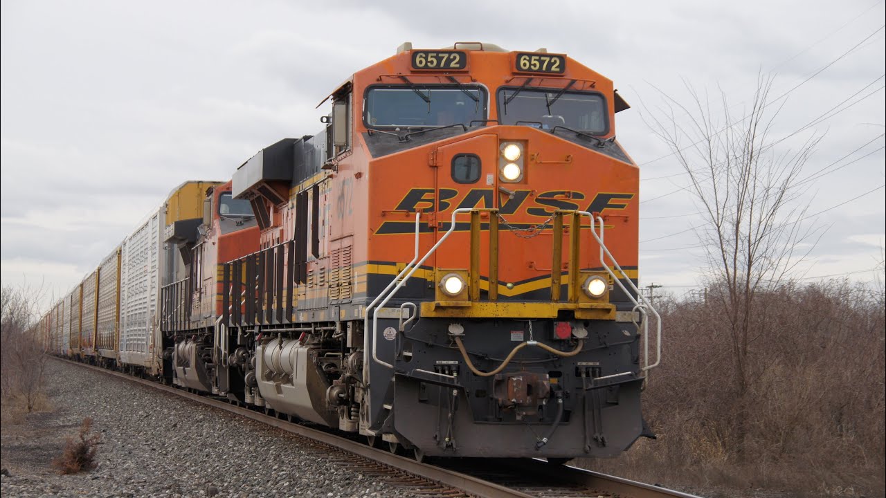 NS 10E @ Pennsylvania Road, Wyandotte, MI (2-16-24) - YouTube