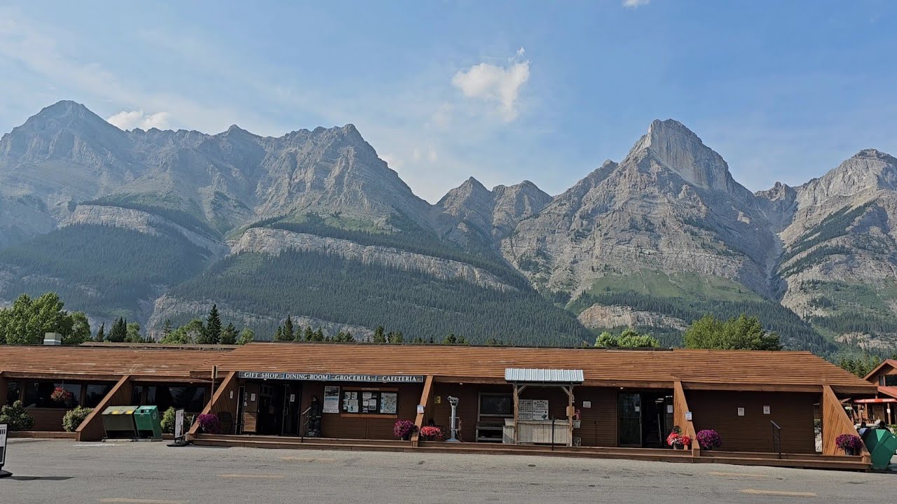 Banff '24 - Icefields Parkway - The Crossing Cafe - Bear Spotted ...