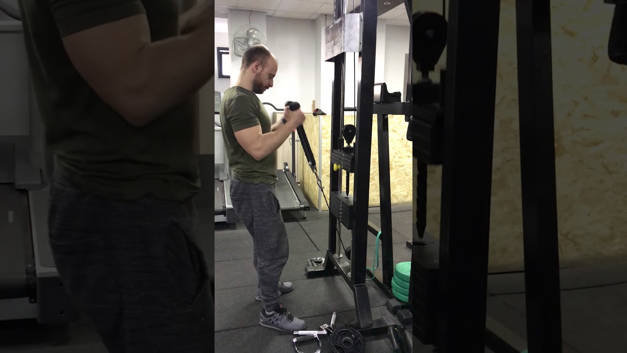 ROPE HAMMER CURL AL CAVO BASSO - BICIPITI CON CORDA - YouTube