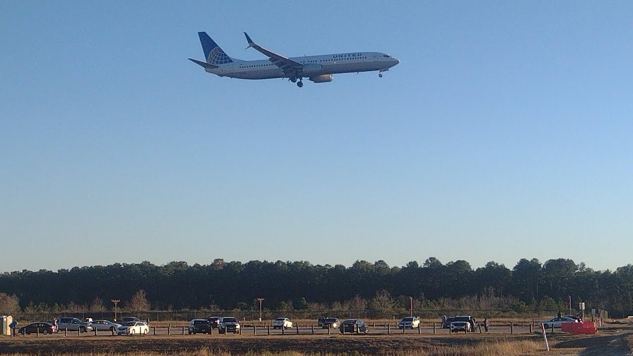 Awesome Runway 27 Landings at George Bush Intercontinental Airport (IAH ...