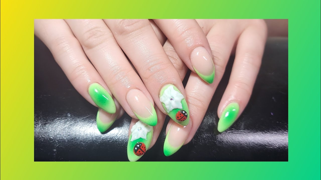 Airbrush Ladybug Nails - YouTube