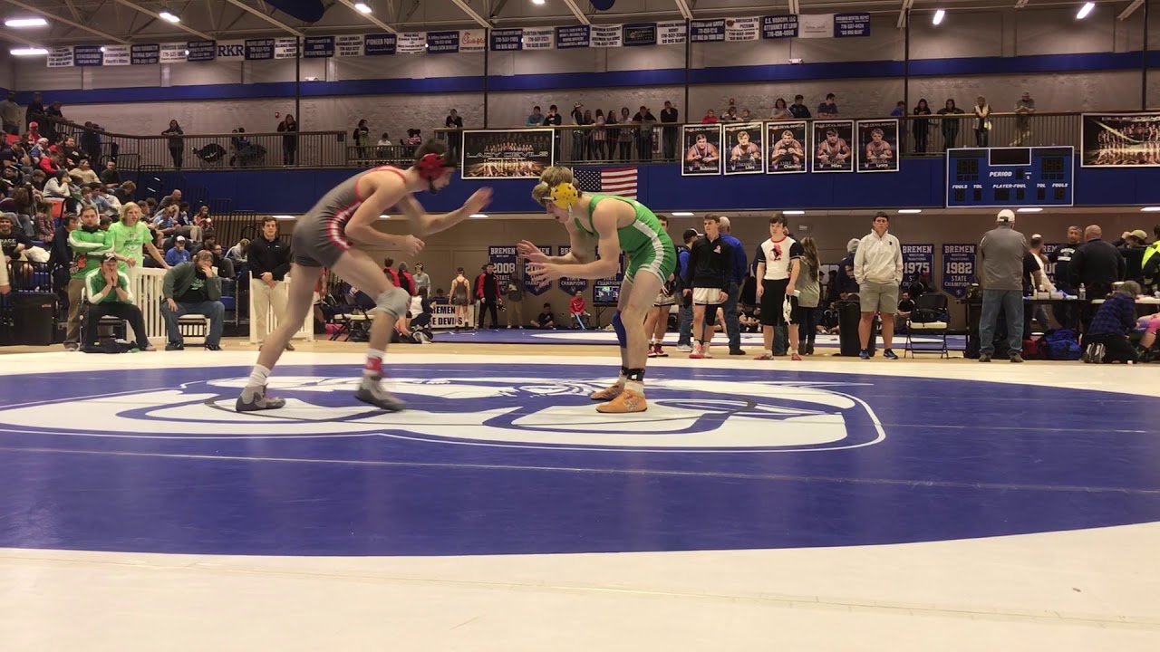 Levi vs Tyler hunt - YouTube