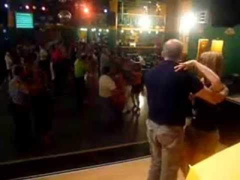 taller de merengue DISCOTECA BOLERO REDONDELA 26- 7 -2013 - YouTube