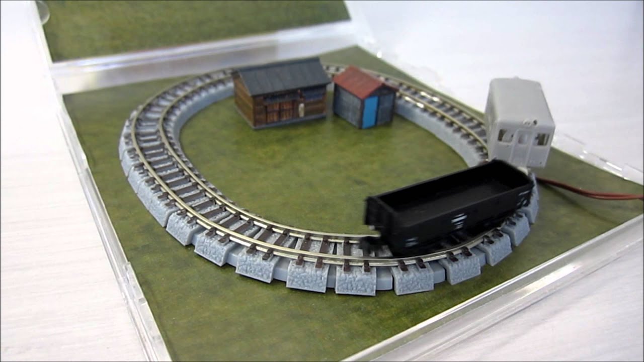 Rokuhan Z gauge power unit - YouTube
