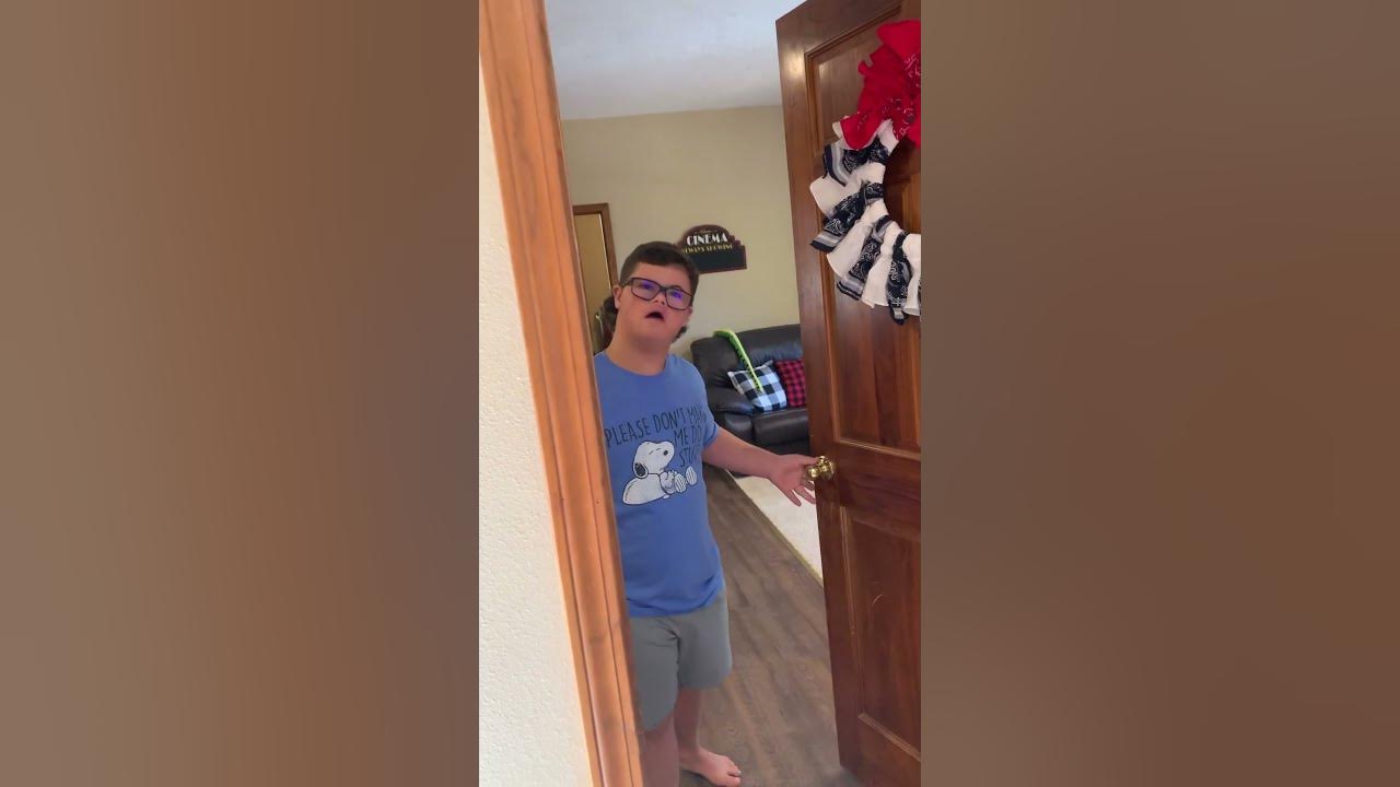 My Mom Tricked Me And My Best Buddy Surprised Me With A Visit Youtube